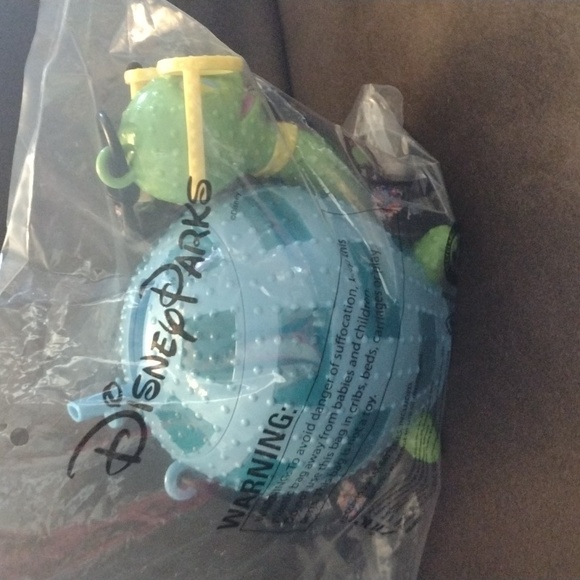 Disney | Toys | Disney Main Street Electric Parade Elliott Popcorn ...